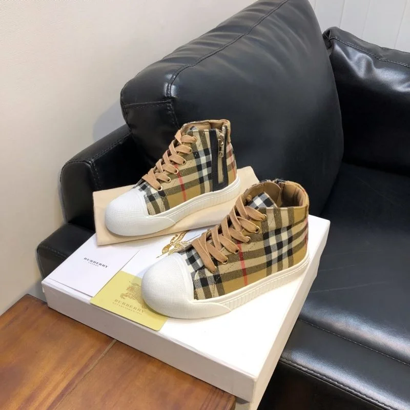 BURBERRY SHOES