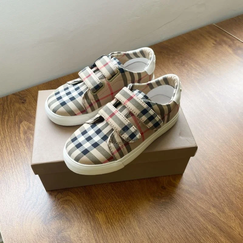BURBERRY SHOES