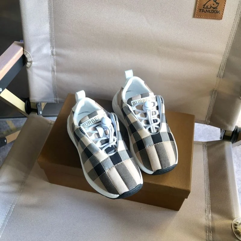 BURBERRY SHOES