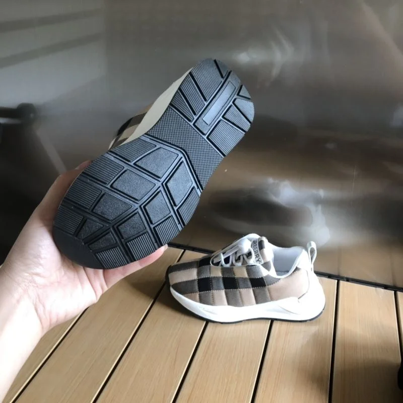 Economical BURBERRY SHOES
