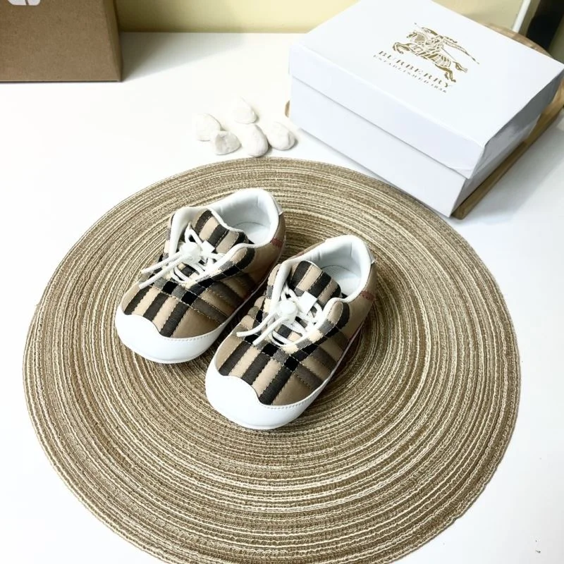 BURBERRY SHOES
