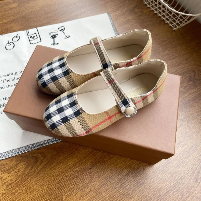 Indistinguishable BURBERRY SHOES
