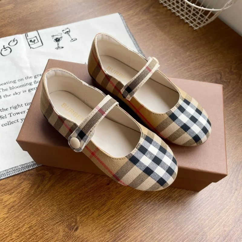 Indistinguishable BURBERRY SHOES