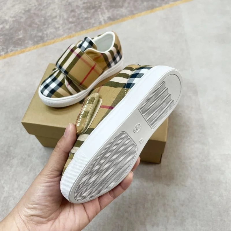 High accuracy BURBERRY SHOES