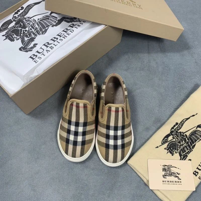 BURBERRY SHOES