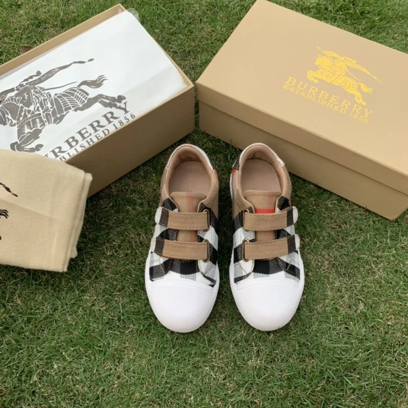 BURBERRY SHOES