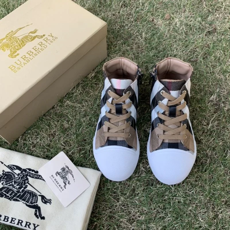 BURBERRY SHOES