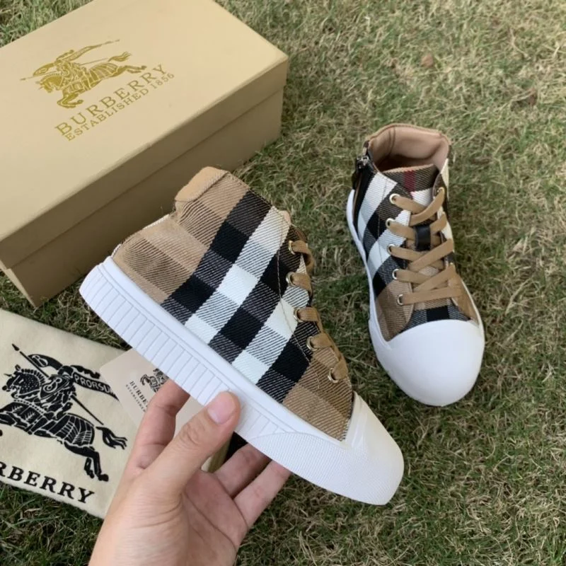 Top mirror BURBERRY SHOES