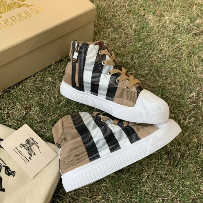 Top mirror BURBERRY SHOES