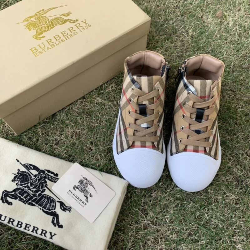 BURBERRY SHOES