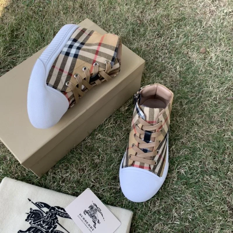 High accuracy BURBERRY SHOES