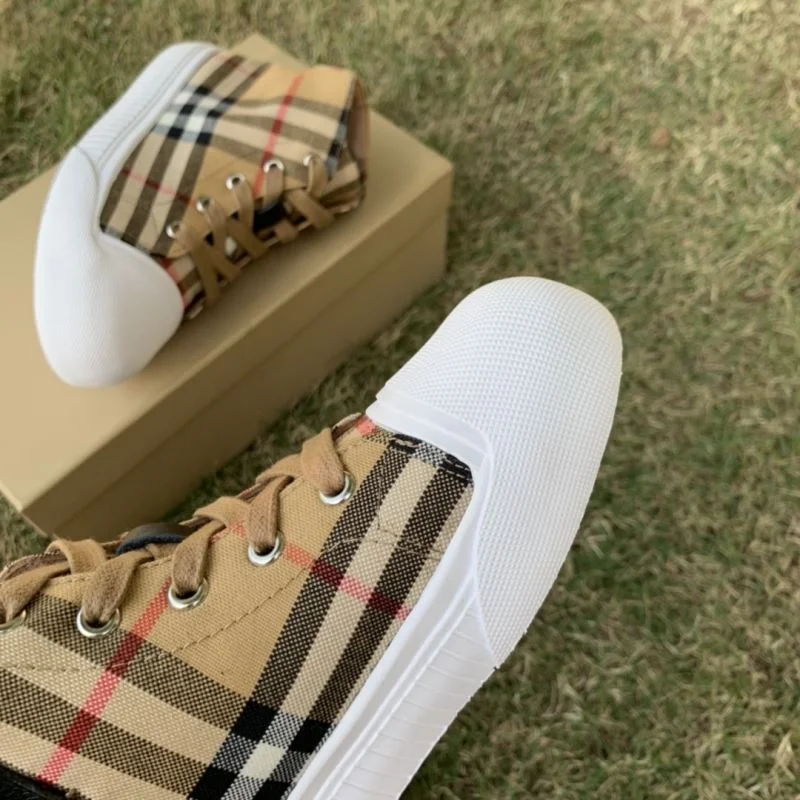 High accuracy BURBERRY SHOES