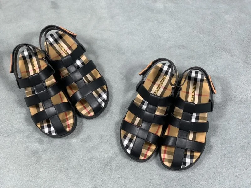 BURBERRY SHOES