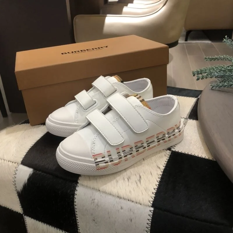 Precise copy BURBERRY SHOES