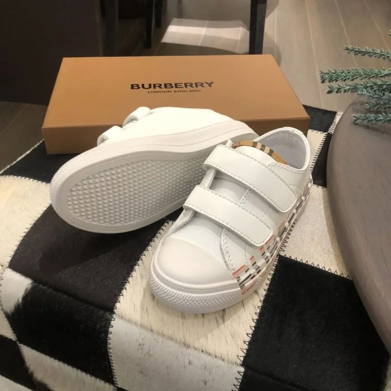 Precise copy BURBERRY SHOES