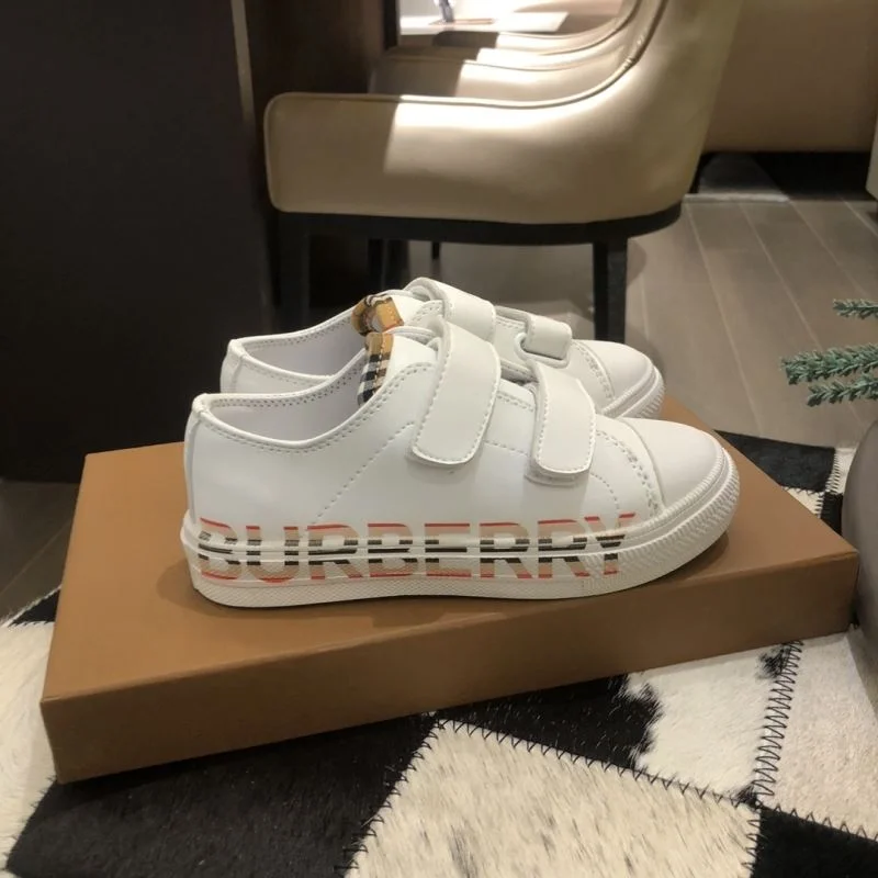 Precise copy BURBERRY SHOES