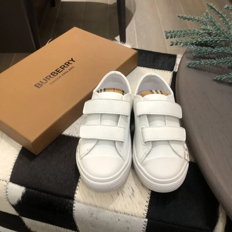 Precise copy BURBERRY SHOES