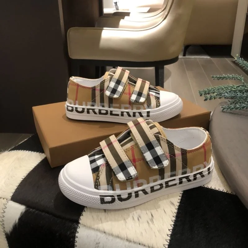 Bargain BURBERRY SHOES
