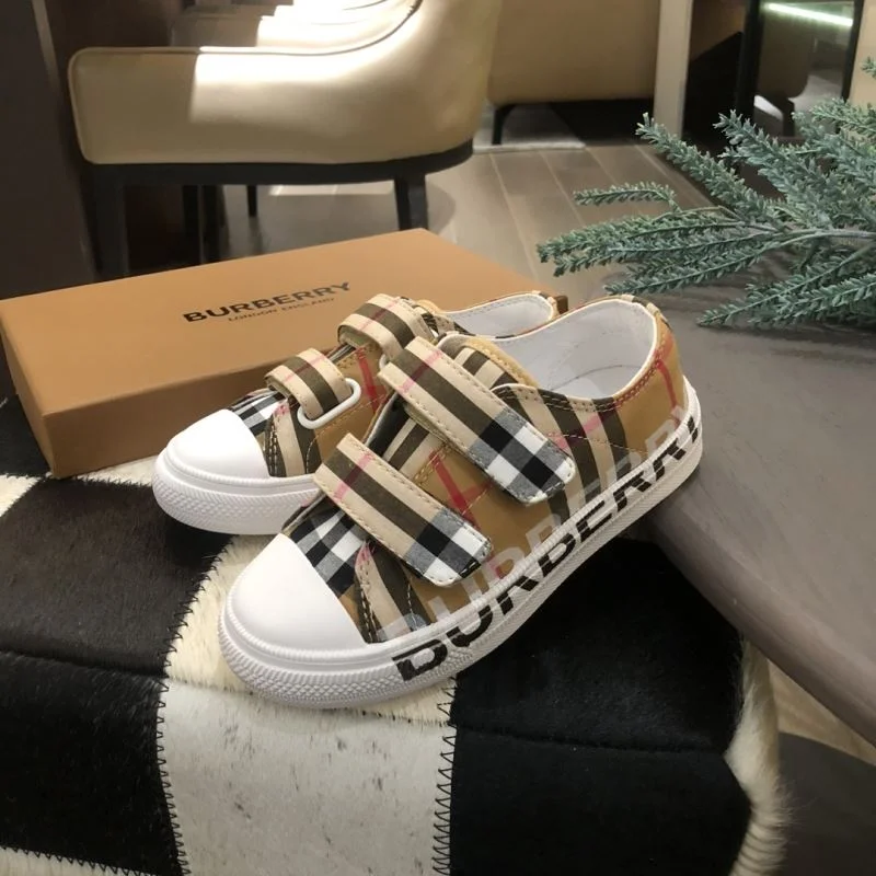 Bargain BURBERRY SHOES