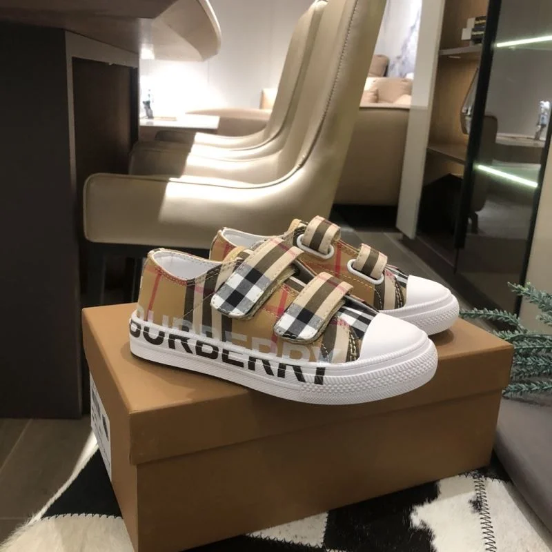 Bargain BURBERRY SHOES