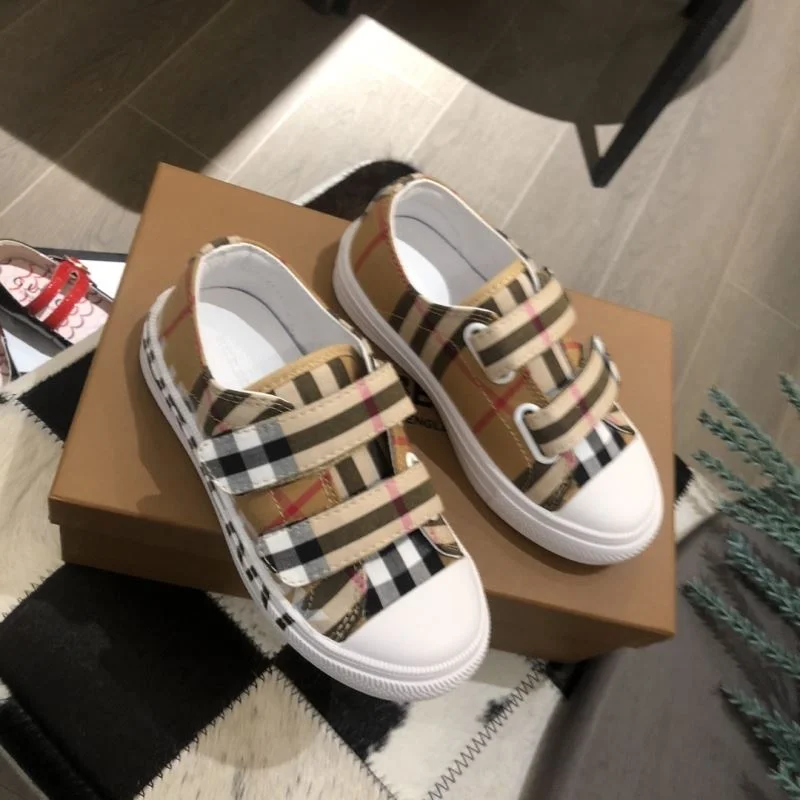 Bargain BURBERRY SHOES