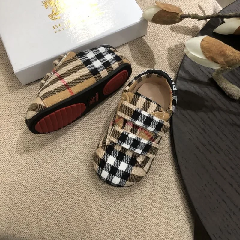 BURBERRY SHOES