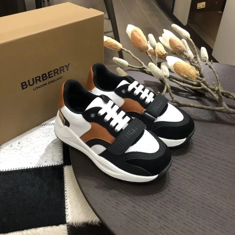 BURBERRY SHOES