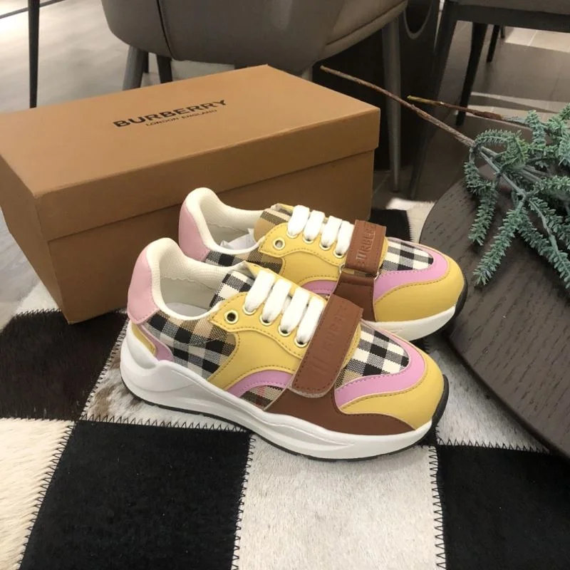 BURBERRY SHOES