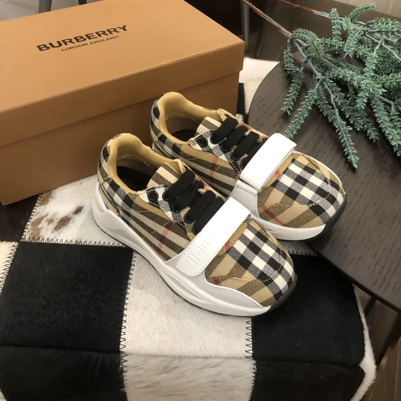 BURBERRY SHOES