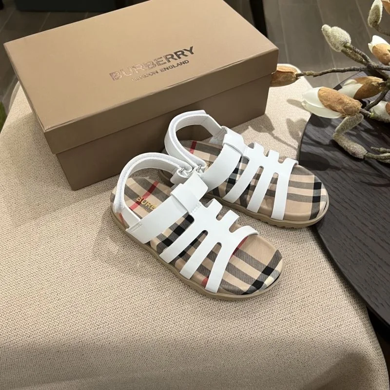 Cut-rate BURBERRY SHOES