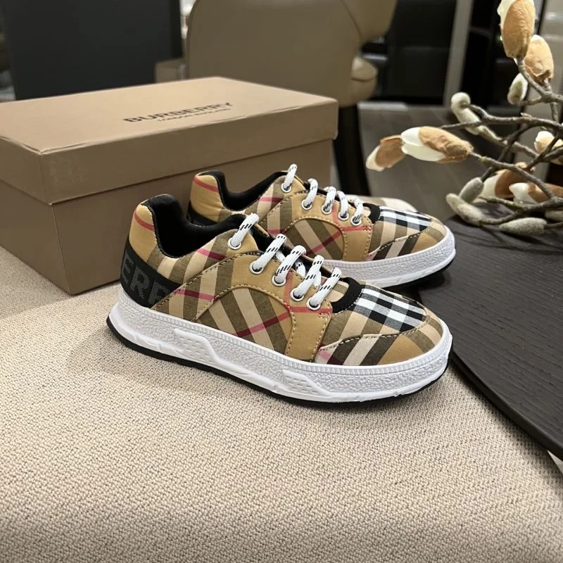 Low-cost BURBERRY SHOES