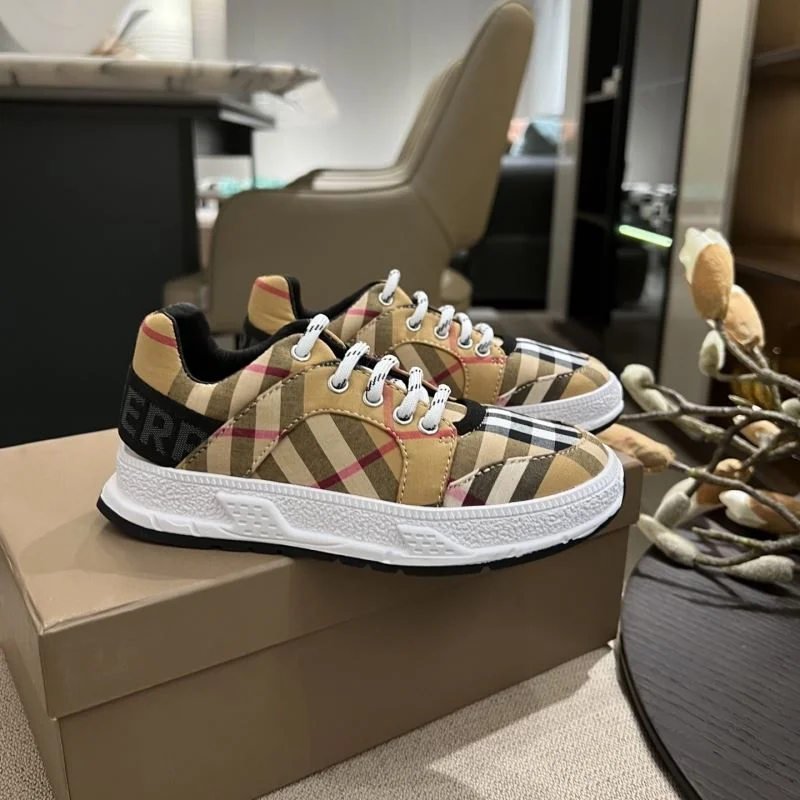 Low-cost BURBERRY SHOES