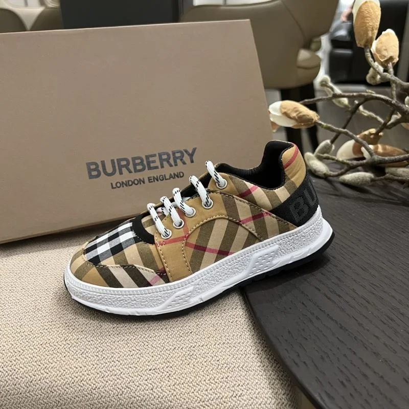 Low-cost BURBERRY SHOES