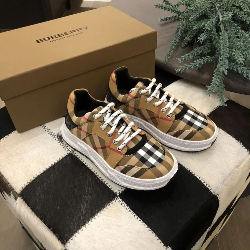 BURBERRY SHOES