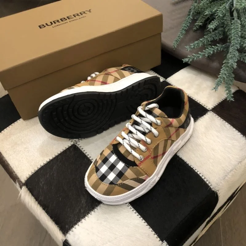 Precise copy BURBERRY SHOES