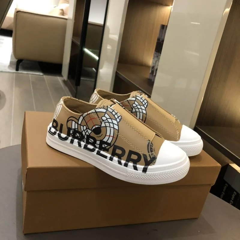 Indistinguishable BURBERRY SHOES