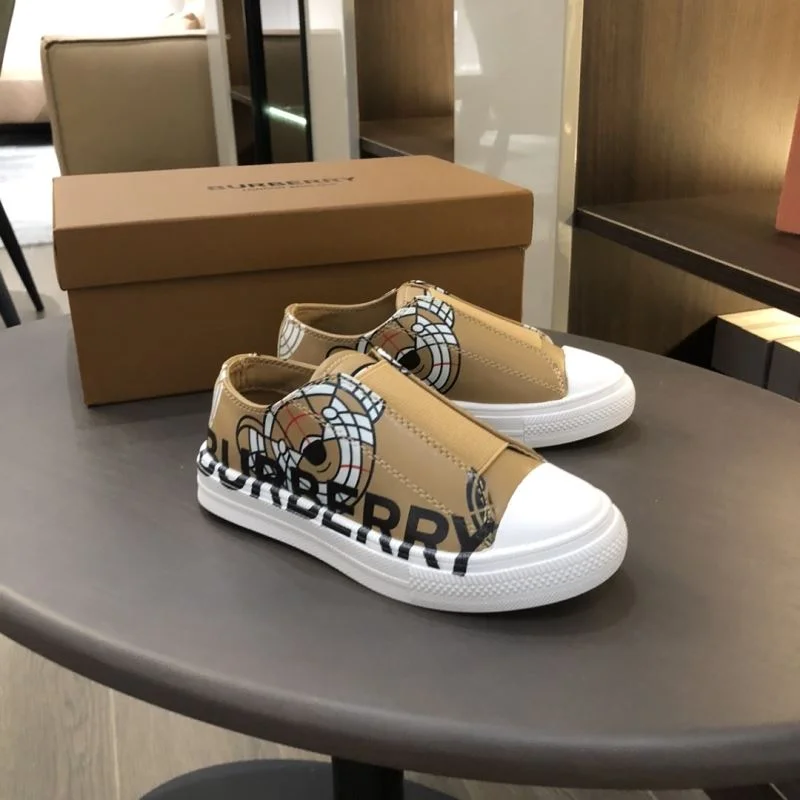 Indistinguishable BURBERRY SHOES