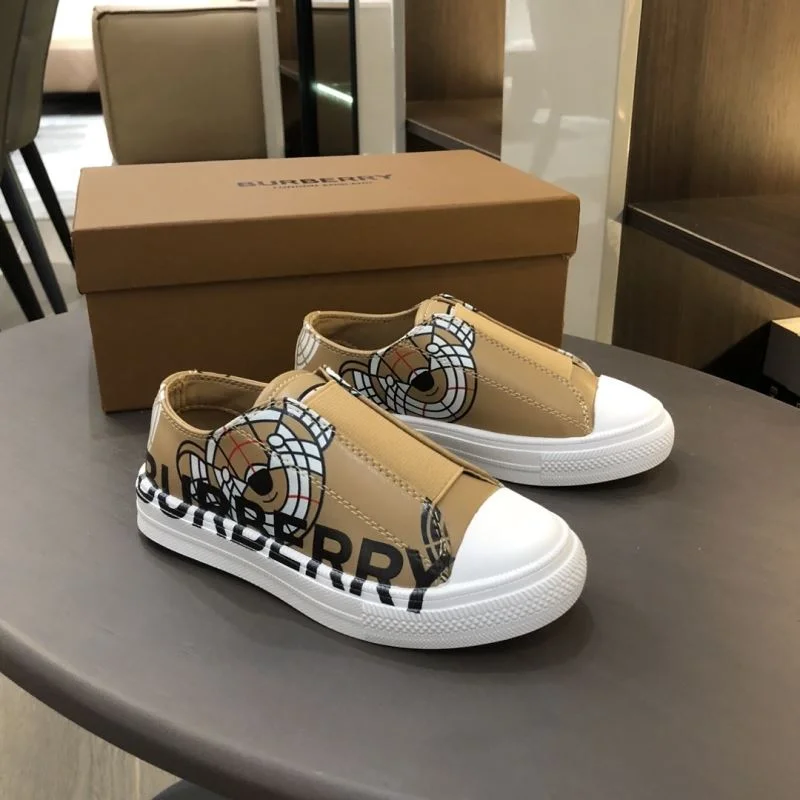 Indistinguishable BURBERRY SHOES