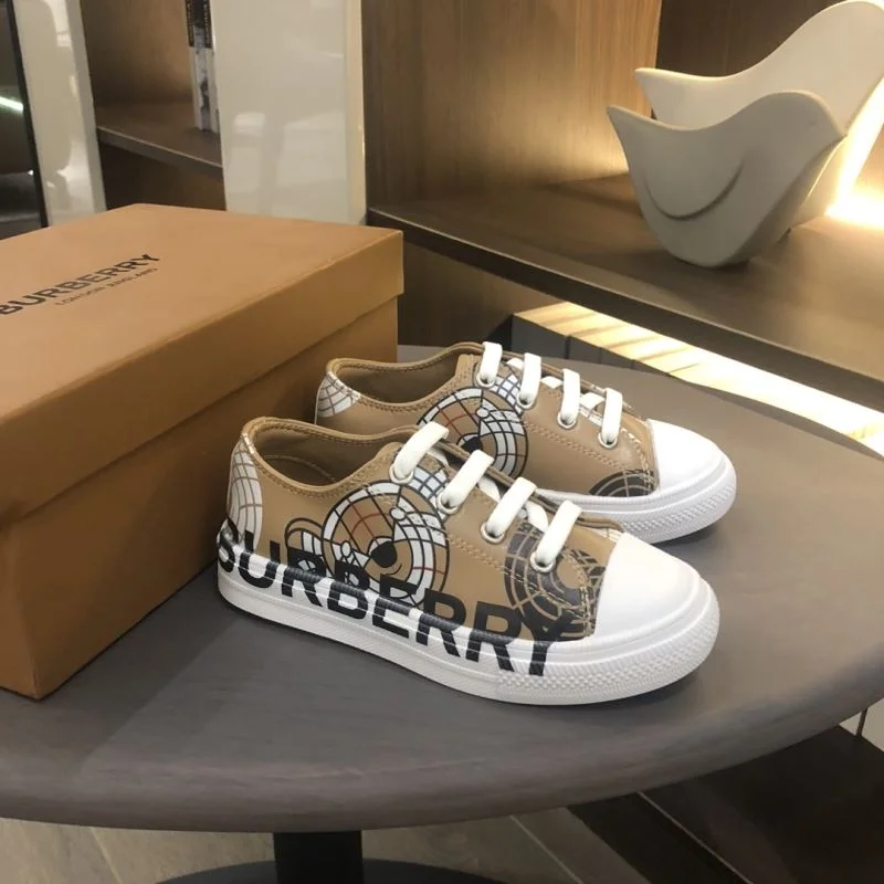 High fidelity BURBERRY SHOES