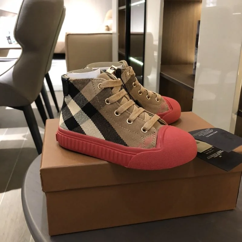 BURBERRY SHOES