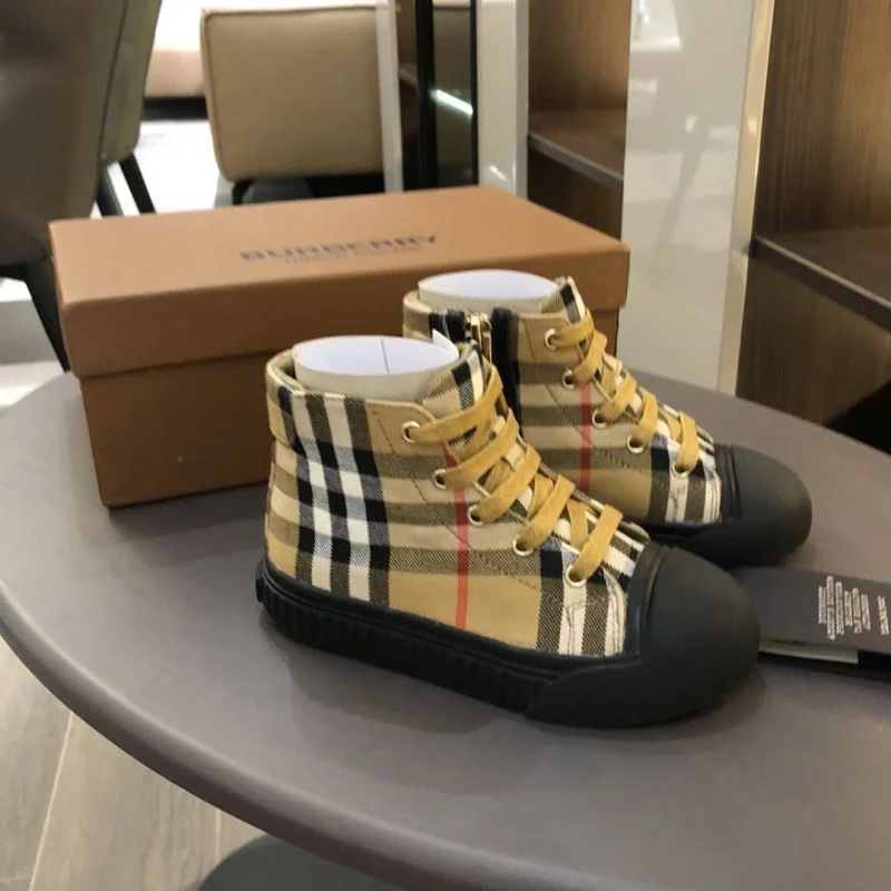 Brand-authenticated BURBERRY SHOES