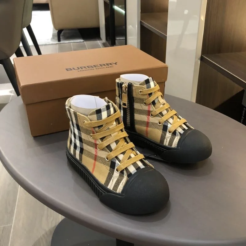 Brand-authenticated BURBERRY SHOES