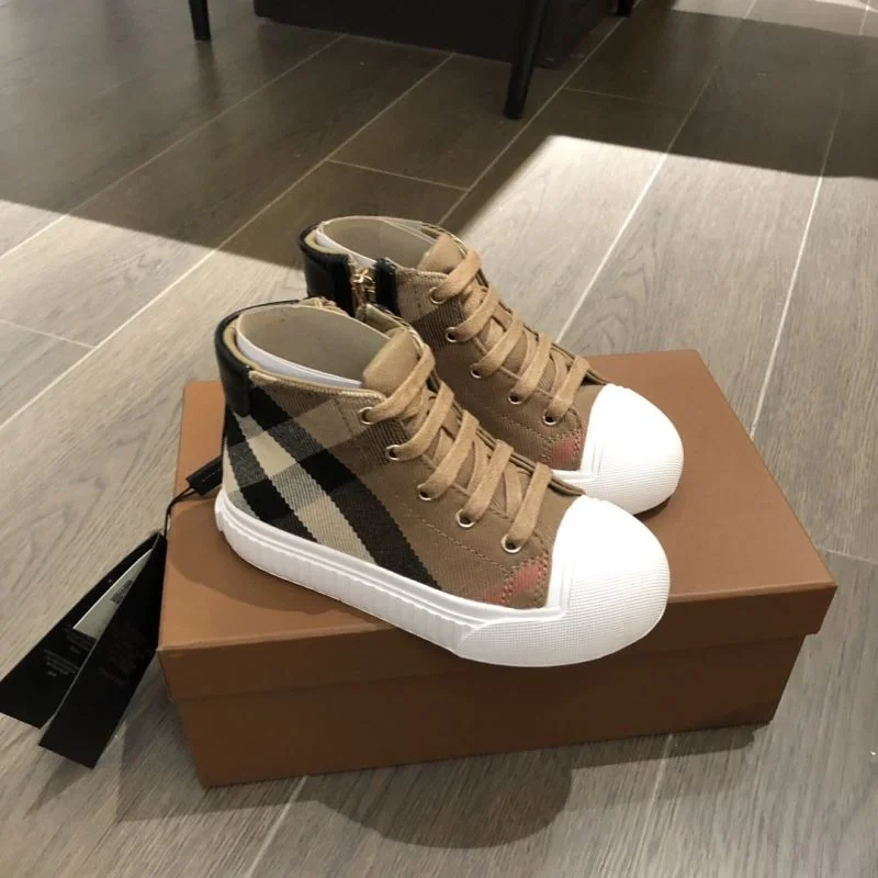 BURBERRY SHOES