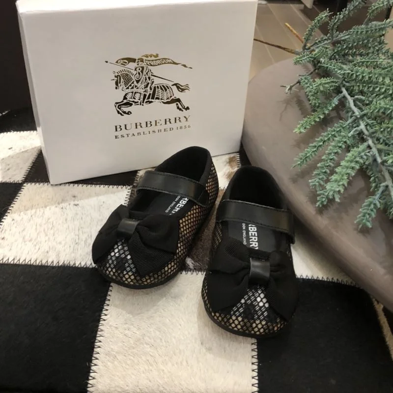 Precise copy BURBERRY SHOES