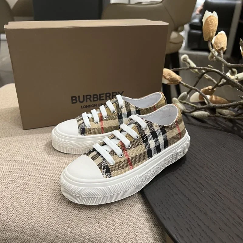 BURBERRY SHOES