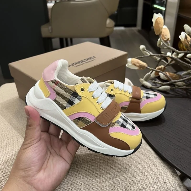 Bargain BURBERRY SHOES