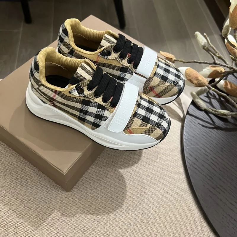 Low-cost BURBERRY SHOES