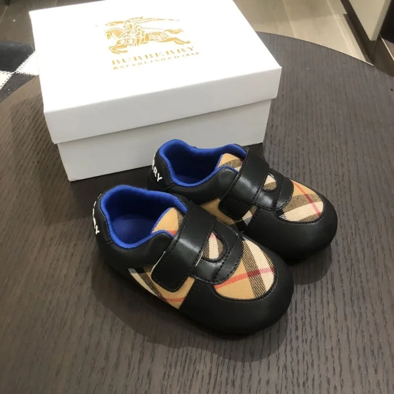 BURBERRY SHOES