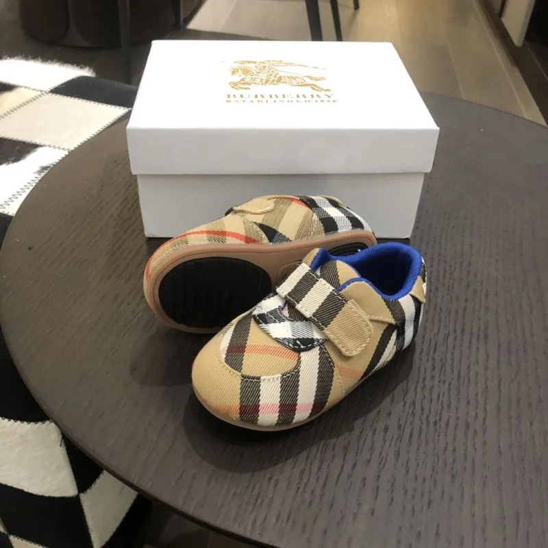 High accuracy BURBERRY SHOES