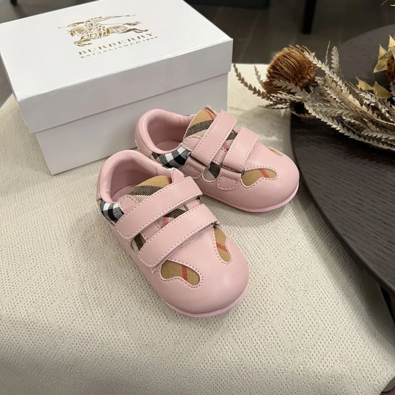 BURBERRY SHOES